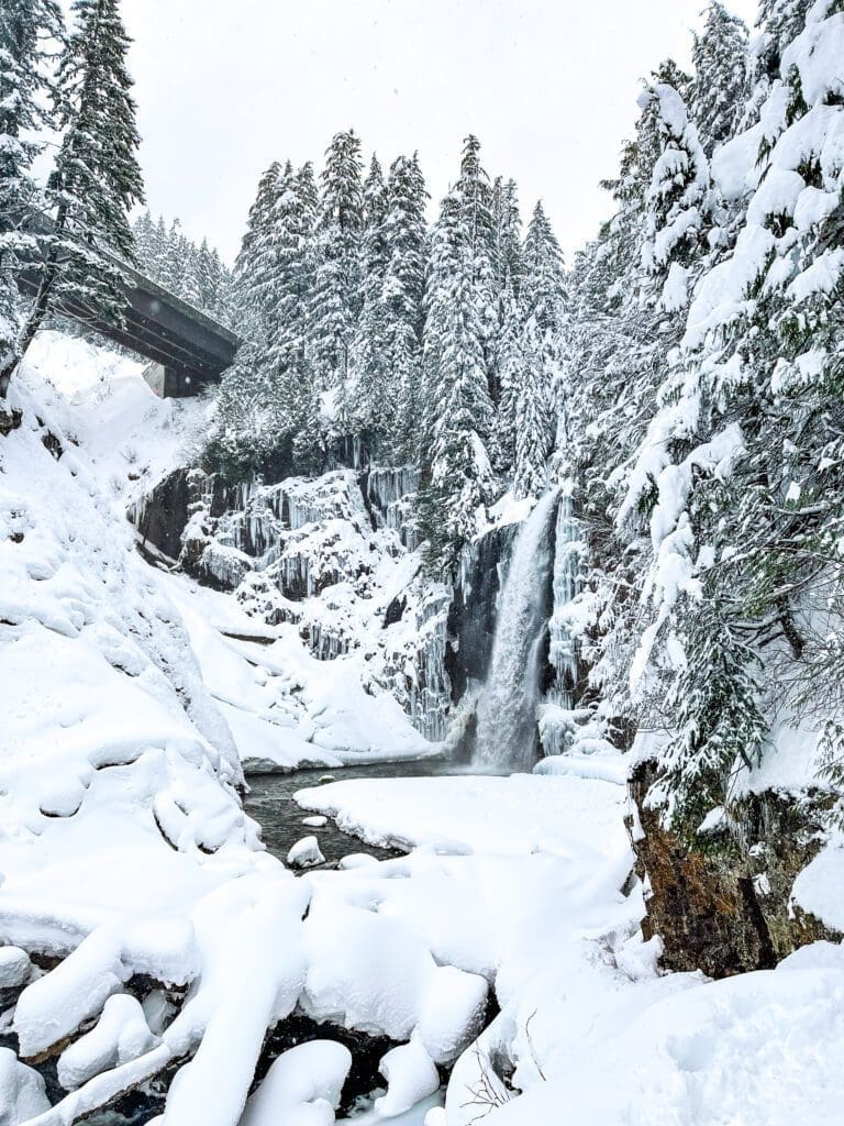 Franklin Falls: Washington’s Famous Frozen Waterfall in Winter • Simply ...